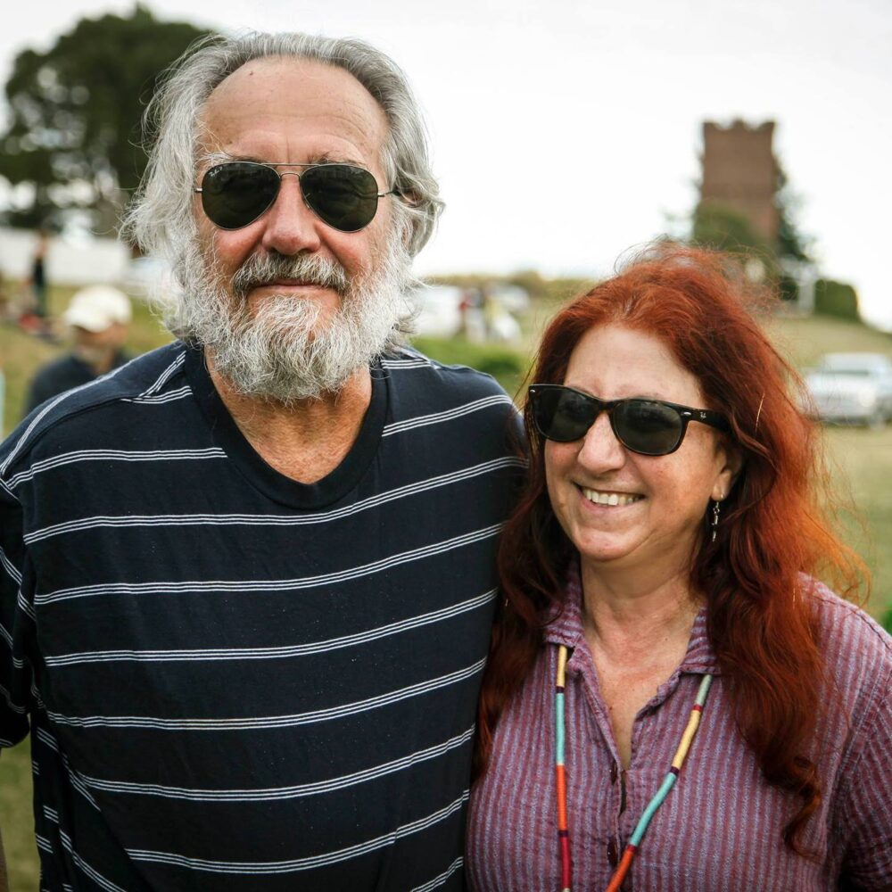 JCCFS | Fun with Fiddle and Guitar! Interview with Suzy & Eric Thompson